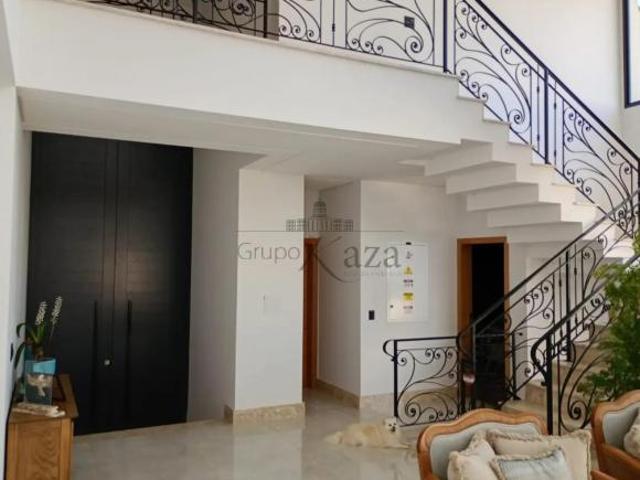 Casa Condomínio em São José dos Campos