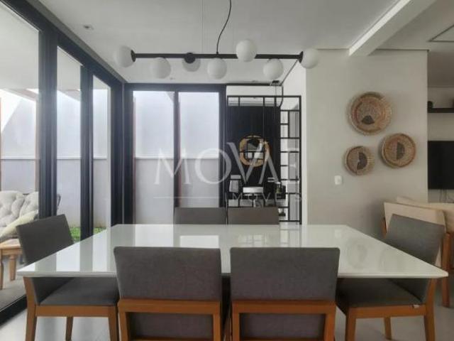 Casa Condomínio em São José dos Campos
