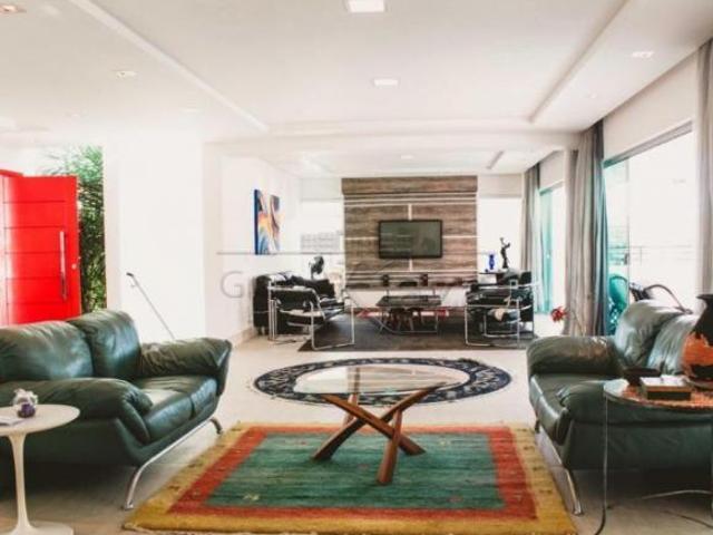 Casa Condomínio em São José dos Campos