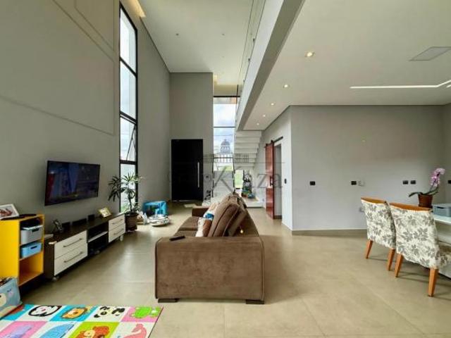 Casa Condomínio em São José dos Campos