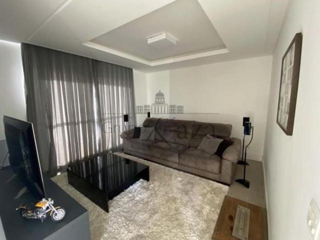 Casa Condomínio em São José dos Campos