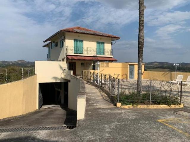 Casa Condomínio em São José dos Campos