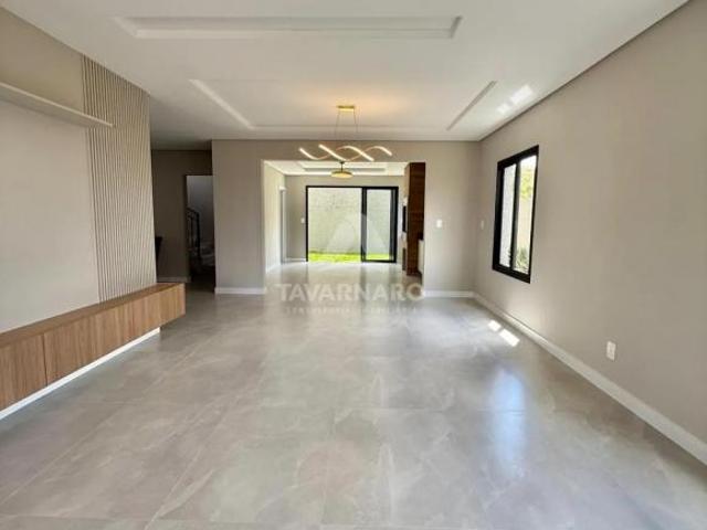Casa Condomínio em Ponta Grossa