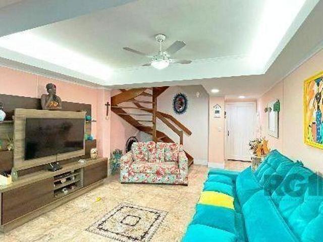 Casa Condominio em Porto Alegre, no bairro Tristeza, com 3 dormitório s, e 3 ba