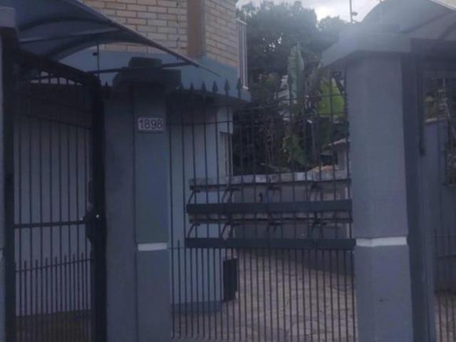 Casa Condominio em Porto Alegre, no bairro Tristeza, com 3 quartos