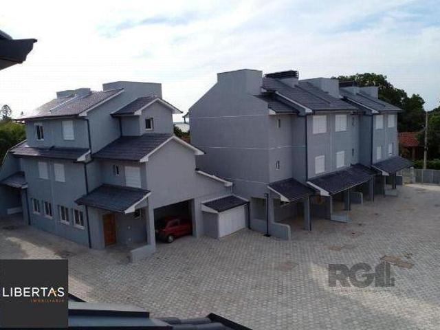 Casa Condominio em Porto Alegre, no bairro Tristeza, com 4 dormitório s, e 4 ba