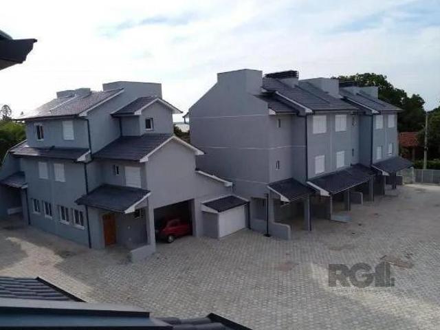 Casa Condominio em Porto Alegre, no bairro Tristeza, com 4 dormitório s, e 4 ba