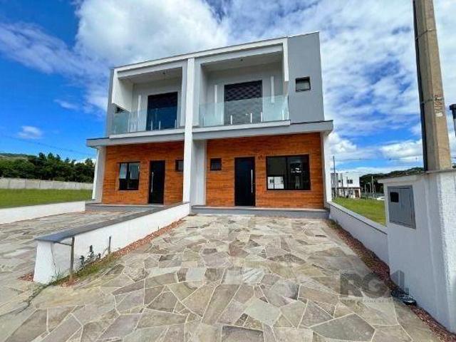 Casa Condominio em Porto Alegre, no bairro Campo Novo, com 3 dormitório s, e 3 banheiros, à venda
