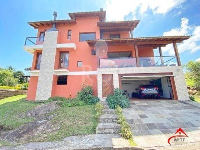 Casa Condominio em Porto Alegre, no bairro Glória, com 3 dormitório s, e 3 banh