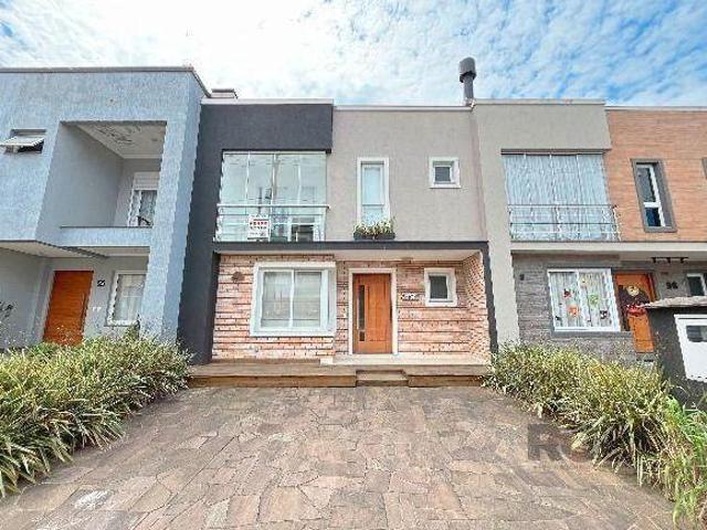 Casa Condominio em Porto Alegre, no bairro Hípica, com 3 dormitório s, e 3 banh