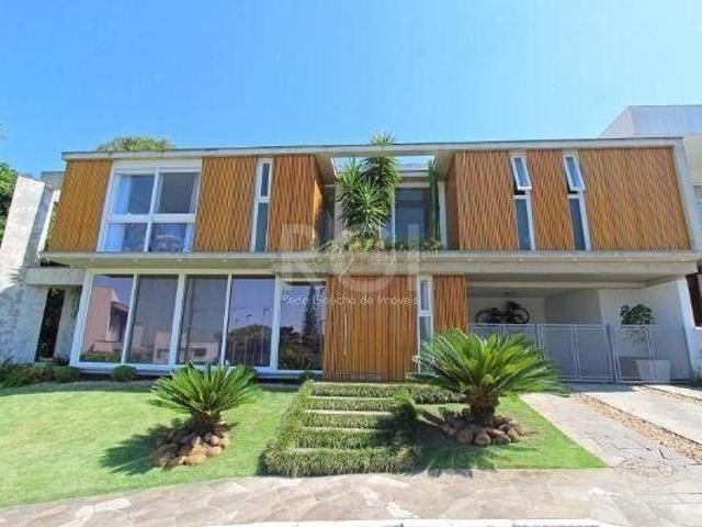 Casa Condominio em Porto Alegre, no bairro Hípica, com 3 dormitório s, e 3 banh