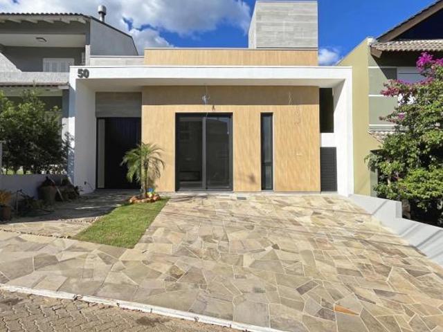 Casa Condominio em Porto Alegre, no bairro Hípica, com 3 dormitório s, e 3 banh