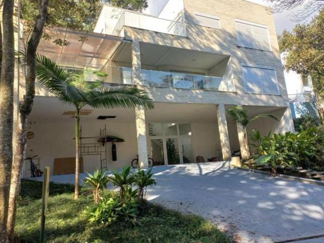 Casa Condomínio Forest Hills na Granja Viana