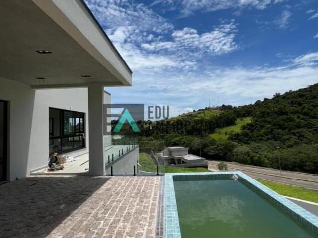 CASA CONDOMÍNIO FECHADO ATIBAIA COM ÓTIMA LOCALIZAÇÃO