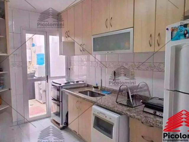 Casa condomínio fechado em São Caetano do Sul, 3 dormitórios, 1 suíte, 4 vagas de garagem, lazer com