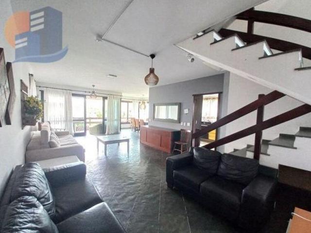 CASA CONDOMÍNIO FECHADO NA REGIÃO DOS HOTÉIS – VISTA PARA O MAR!