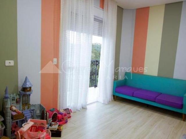 Casa Condominio Fechado no Tambore com 5 dormitorios