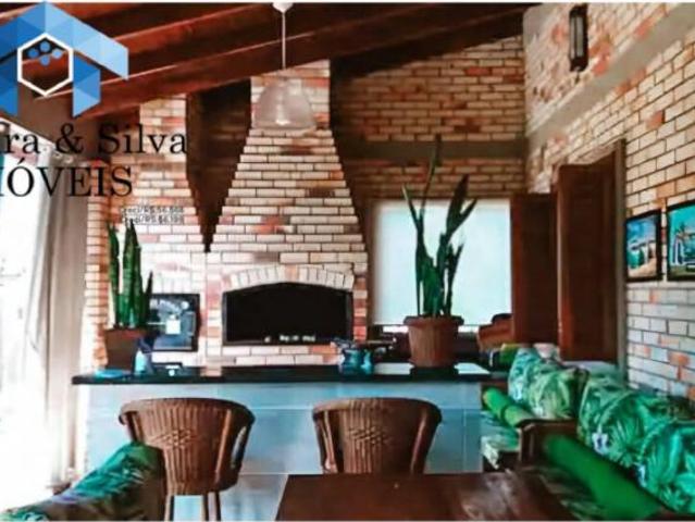 Casa condomínio fechado, Rancho Alegre & Feliz!