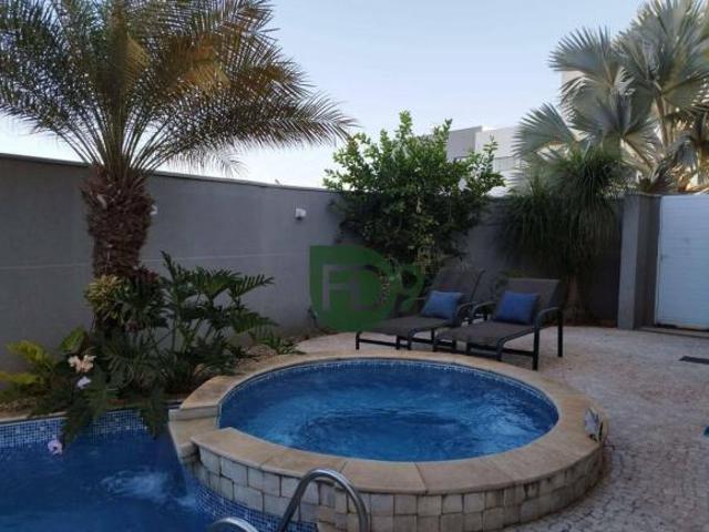 Casa Condomínio Ipês Amarelos