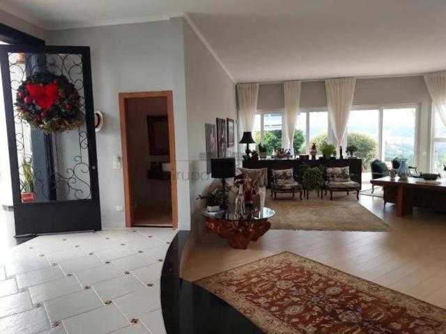 Casa Condomínio Iporanga Campos do Jordão 5 Dormitórios 600m²