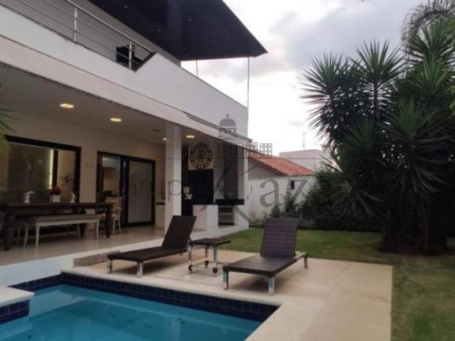 Casa Condomínio Jardim das Colinas Condomínio Jardim das Colinas 5 Dormitórios 780m²