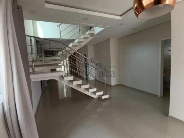 Casa Condomínio Jardim Residencial Golden Park Residencial Golden Park Jac