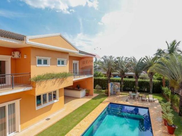 Casa Condomínio Lago Azul com 5 suítes