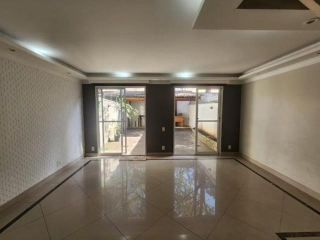 CASA CONDOMINIO LIBERTY 3 DORMITORIOS 1 SUITE COM 2 VAGAS