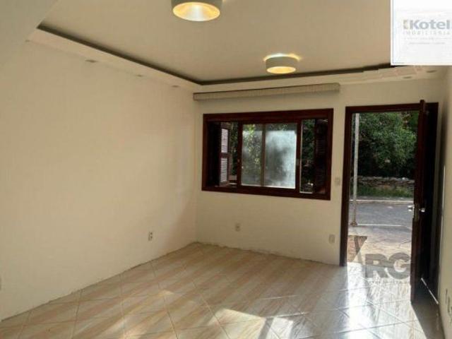 Casa Condominio no bairro Guarujá de 3 dormitórios 1 vaga