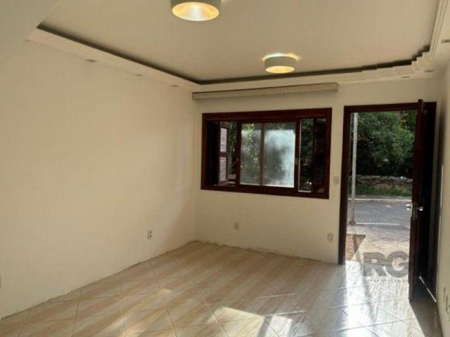 Casa Condominio no bairro Guarujá de 3 dormitórios 1 vaga
