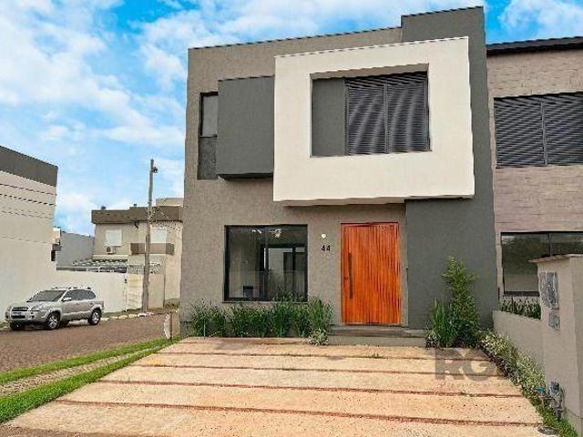 Casa Condominio no bairro Hípica, com 3 dormitório s