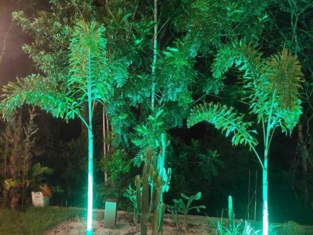 Casa condomínio Santa Isabel venda com 330m2, 3 suítes e 6 vagas