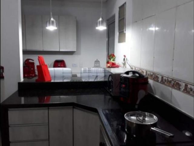 Casa Condomínio Panorama Parque Nova Esperança 3 Dormitórios 190m²