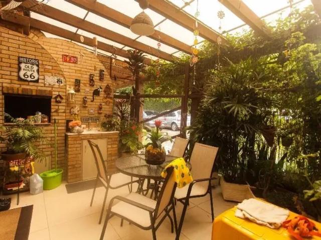 Casa Condominio para Venda 170m², 3 dormitórios, sendo 1 suites, 2 vagas Cavalhada