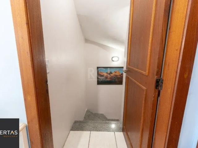 Casa Condominio para Venda 175m², 3 dormitórios, sendo 1 suites, 4 vagas Tristeza