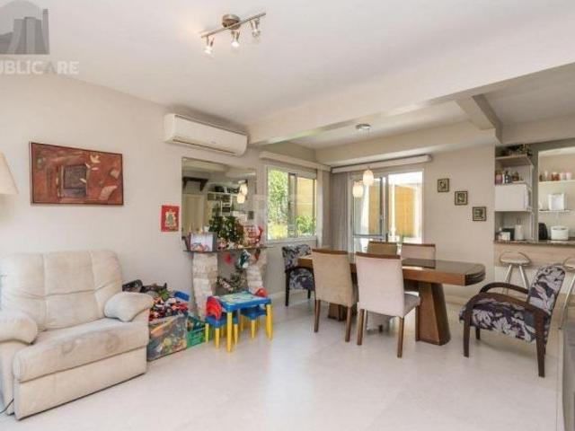 Casa Condominio para Venda 178,00 m², 3 dormitórios, sendo 2 suites, 2 vagas