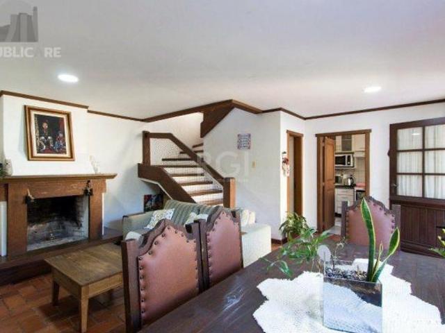 Casa Condominio para Venda 195m², 2 dormitórios, sendo 1 suites, 2 vagas Tri