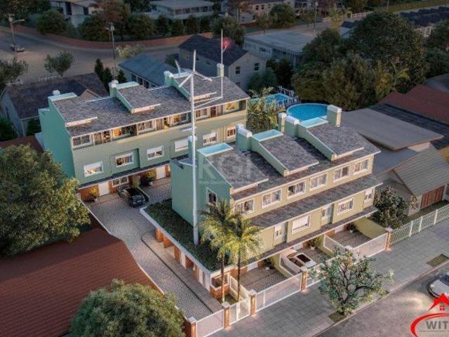 Casa Condominio para Venda 200m², 3 dormitórios, sendo 3 suites, 2 vagas Tri