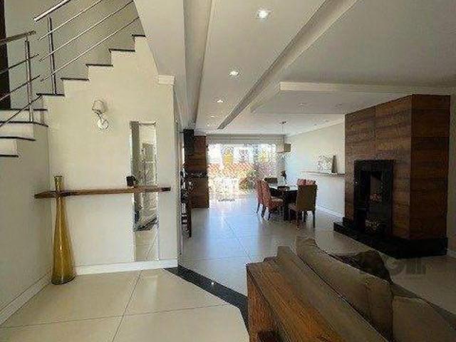 Casa Condomínio para Venda 200m², 3 dormitórios, sendo 1 suite, 3 vagas Aber