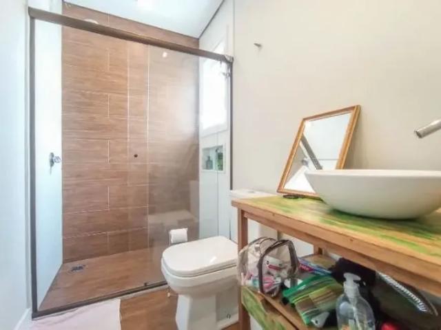 Casa Condominio para Venda 200m², 3 dormitórios, sendo 1 suites, 2 vagas Híp