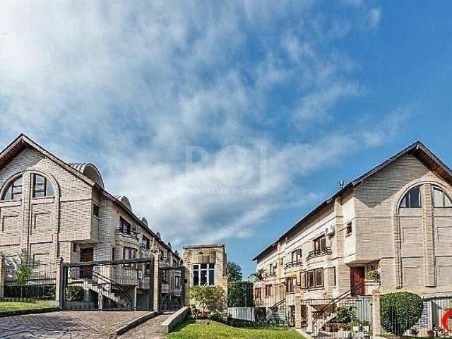 Casa Condomínio para Venda, 204.81m², 3 quartos, 1 suíte e 2 vagas Cristal
