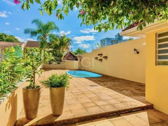 Casa Condominio para Venda 210m², 3 dormitórios, sendo 3 suites, 1 vaga Tristeza