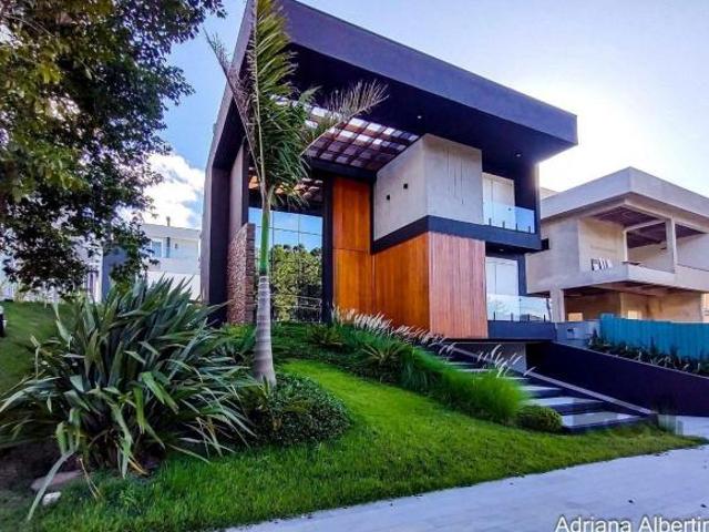 Casa Condominio para Venda 266.44m², 4 dormitórios, sendo 4 suites, 2 vagas