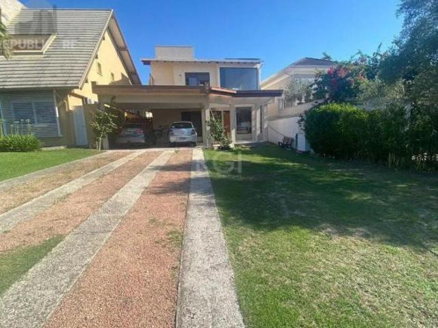 Casa Condominio para Venda 300m², 3 dormitórios, sendo 3 suites, 4 vagas Ter