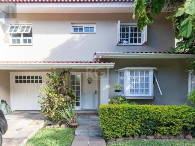 Casa Condominio para Venda 300m², 4 dormitórios, sendo 2 suites, 2 vagas Ipa
