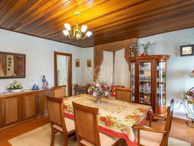 Casa Condominio para Venda 325m², 3 dormitórios, 3 vagas Teresópolis