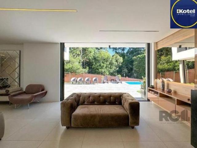 Casa Condominio para Venda 340m², 4 dormitórios, sendo 4 suites, 4 vagas Alp