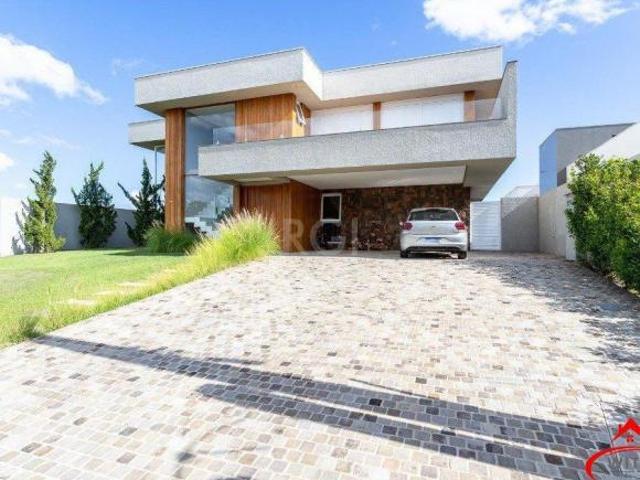 Casa Condominio para Venda 380m², 3 dormitórios, sendo 3 suites, 6 vagas Ter
