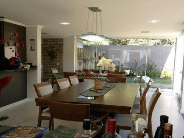 Casa Condominio para Venda 380m², 3 dormitórios, sendo 3 suítes e 3 vagas