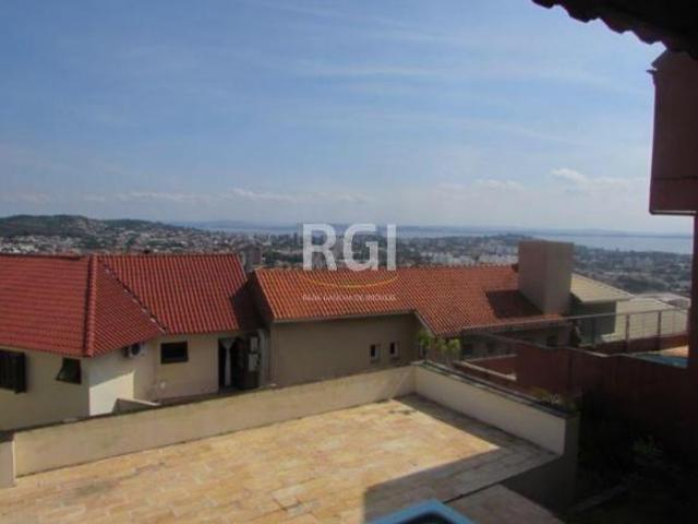 Casa Condominio para Venda 383.4m², 5 dormitórios, sendo 2 suites, 3 vagas Nonoai